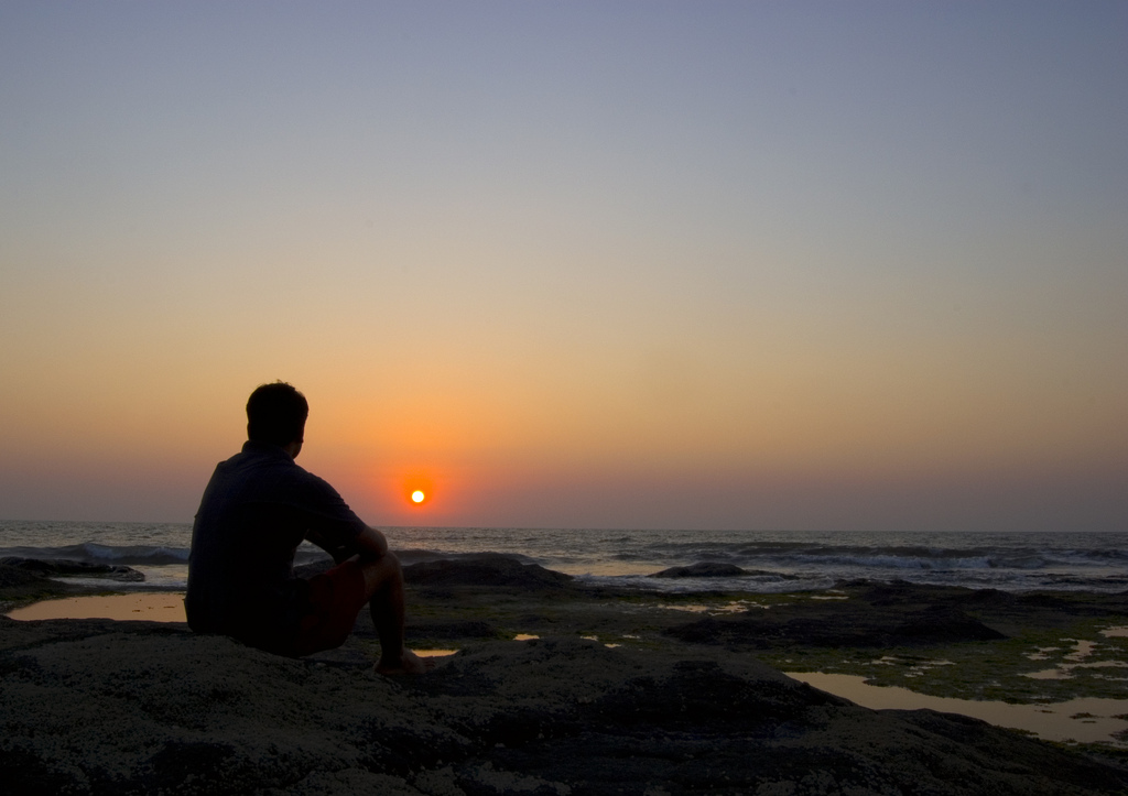 Loneliness vs. Aloneness: What’s The Difference? - Positively Positive ...